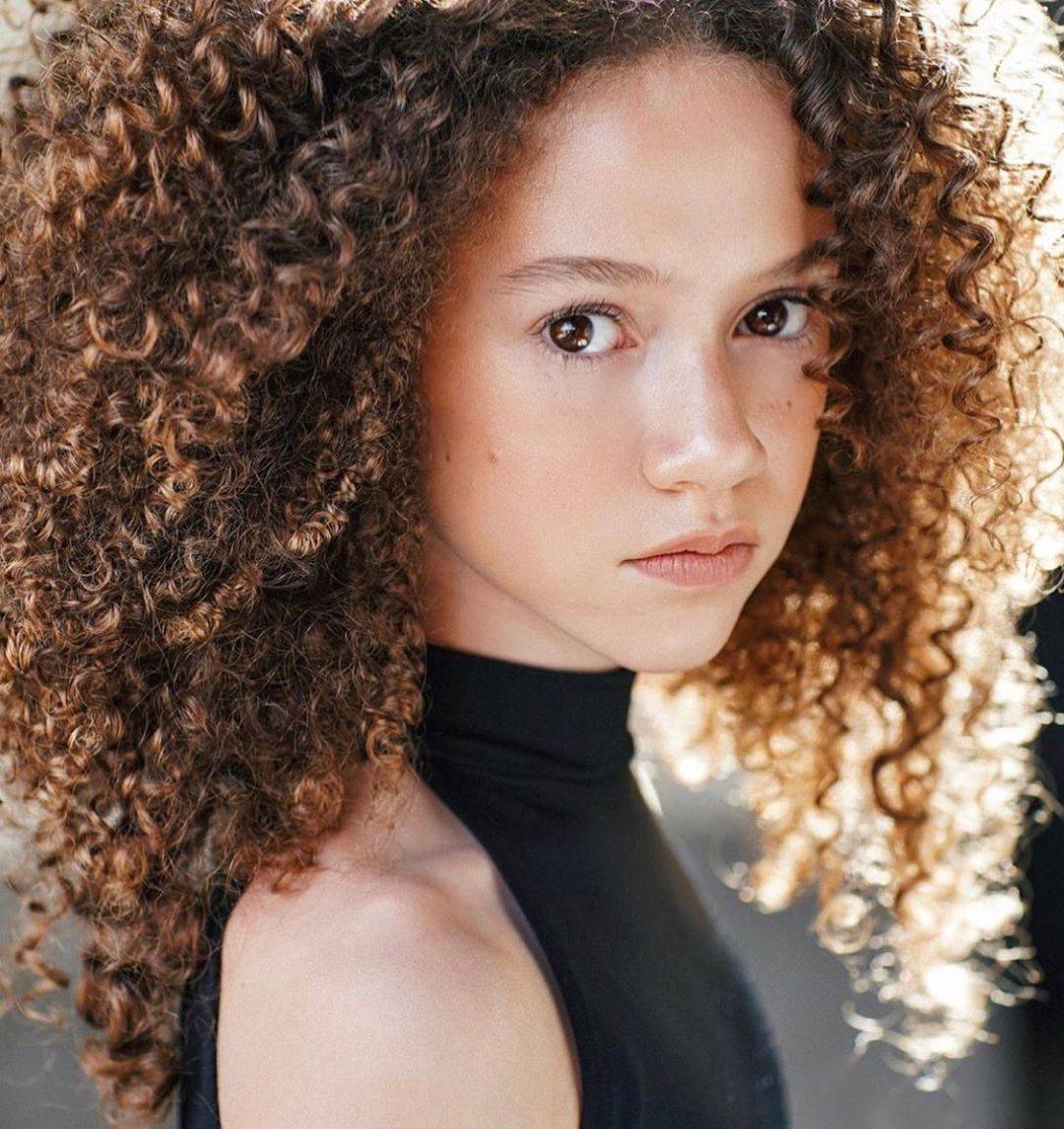 Chloe Coleman: Biography, Net Worth, Birthday, Age, Physical Stats and ...